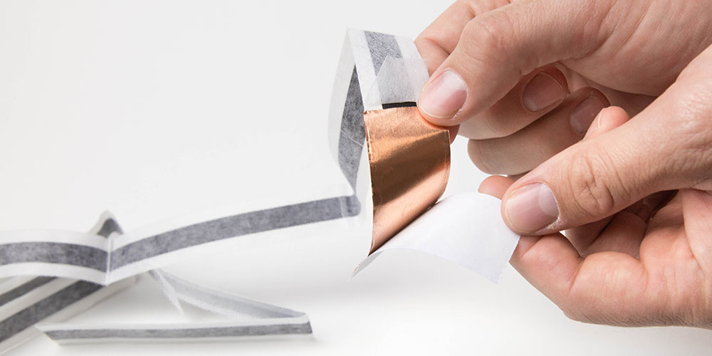 How to use a disposable ESD bracelet