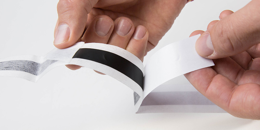 How to use a disposable ESD bracelet