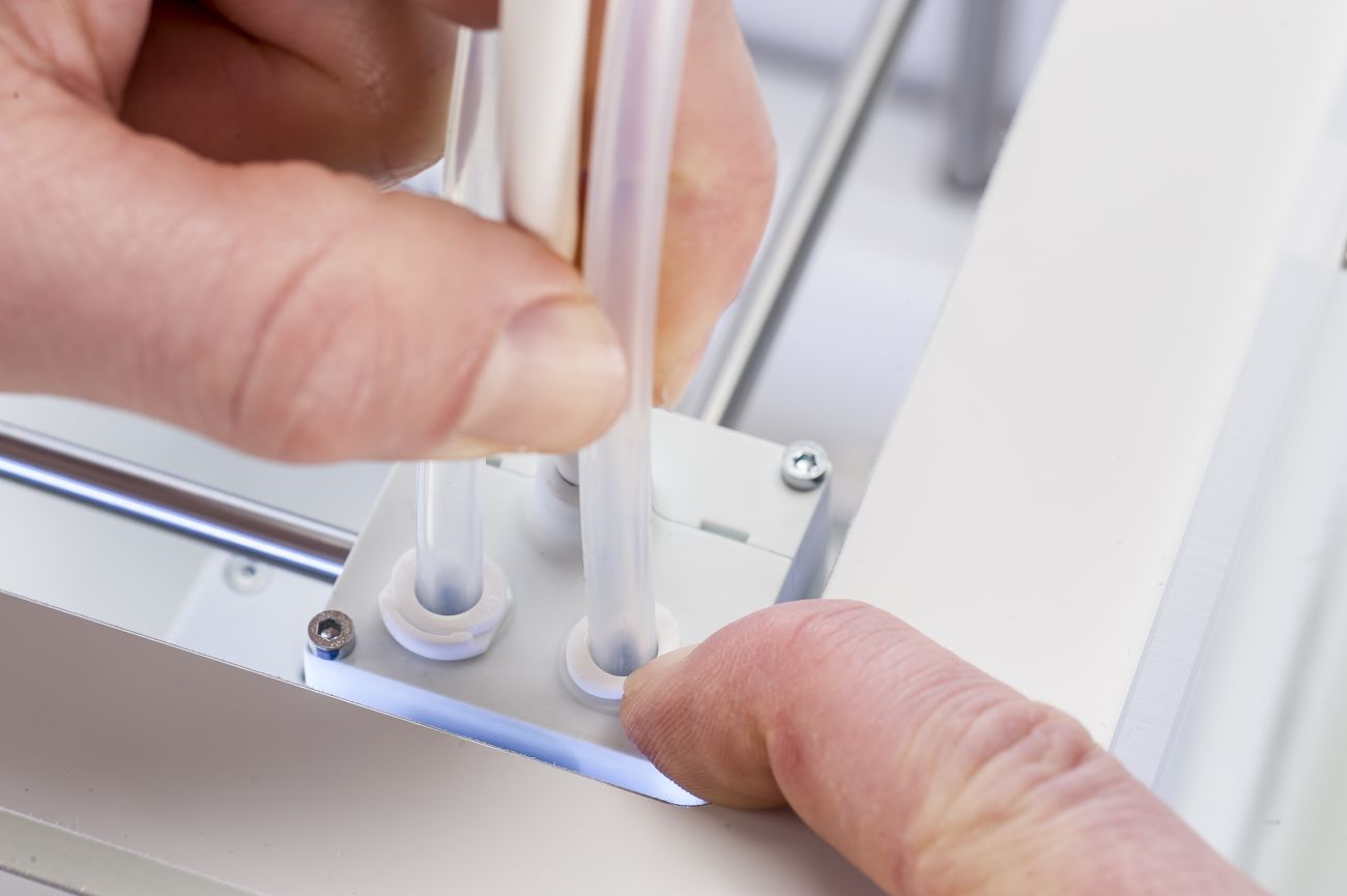 Replace the Ultimaker 3 Bowden tubes
