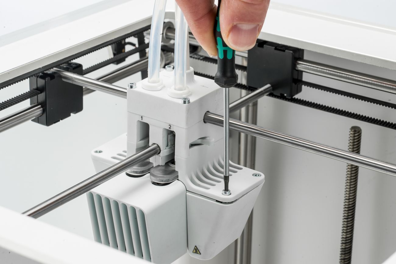 Replacing the print head axial fan (front fan)