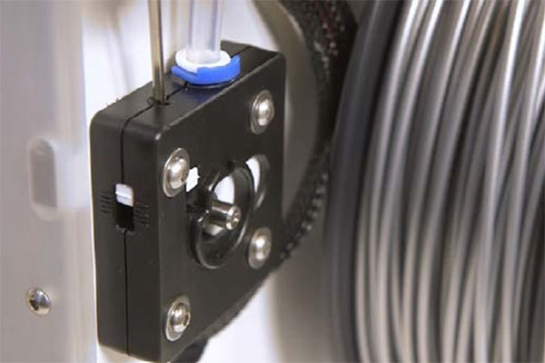 The Ultimaker 2 Go feeder