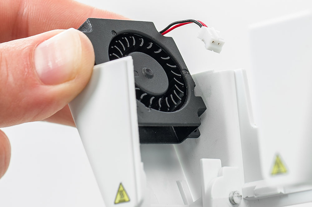 Replace the Ultimaker 3 radial fans